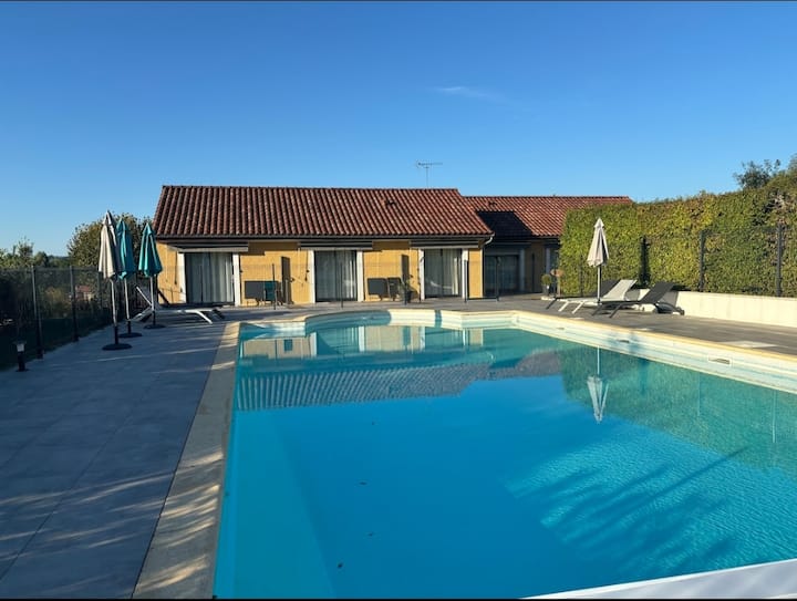 Gîtes Du Haut Quercy
Suite 24 L'orchidée
2/4 Pers - Beaulieu-sur-Dordogne