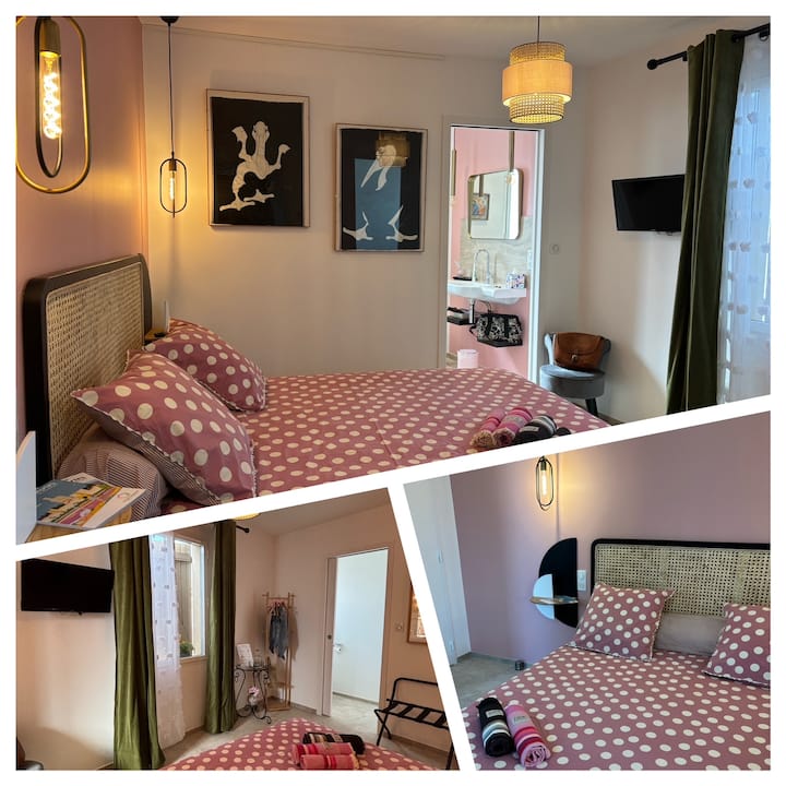 La Camarguaise
Petit Dejeuner Et Parking Inclus - Aigues-Mortes