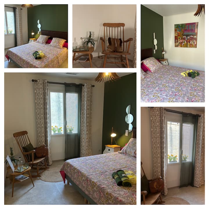 La Cavalière
Petit Déjeuner Et Parking Inclus - Aigues-Mortes