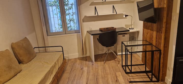 Studio Meublé Dans ÉCusson – Comédie & Gare à Pied - Montpellier
