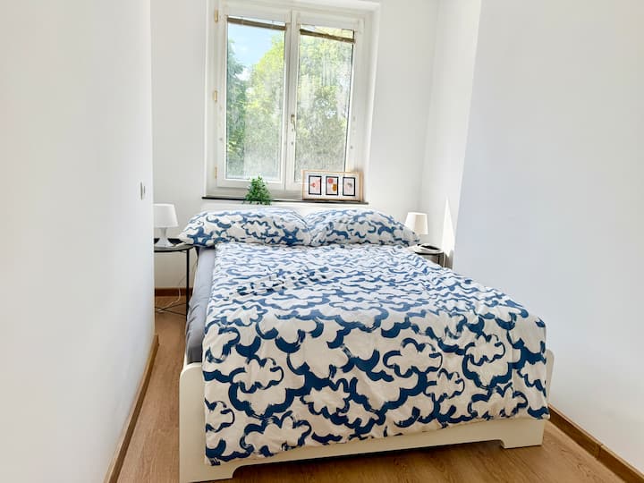 Renovated | 2 Balconies | Modern - Vienna Schwechat Airport (VIE)