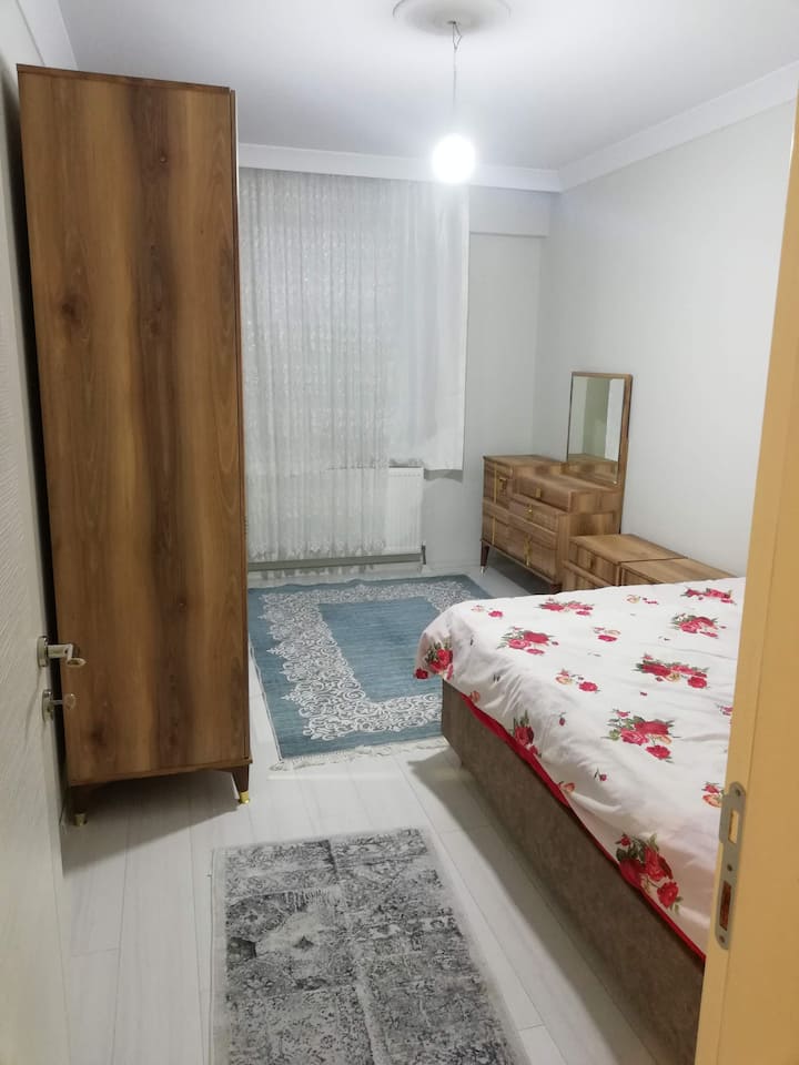Merkezi Konumda Geniş Ferah Yeni - Gölcük