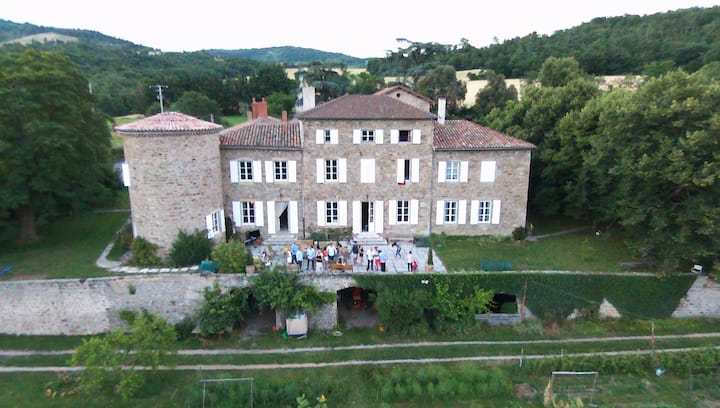 Eco-lieu / Gîte Spacieux - Bourg-Argental