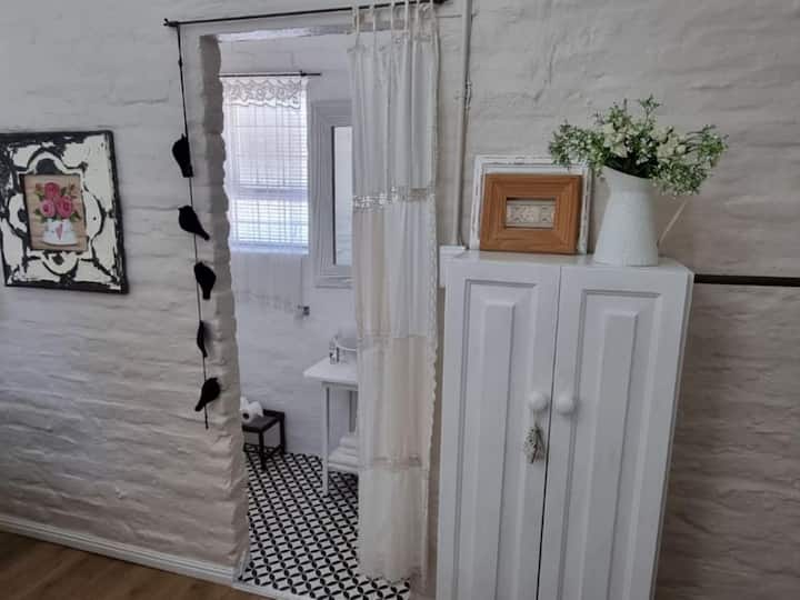 Rietjiesbos - Hummingbird Suite - Graaff-Reinet