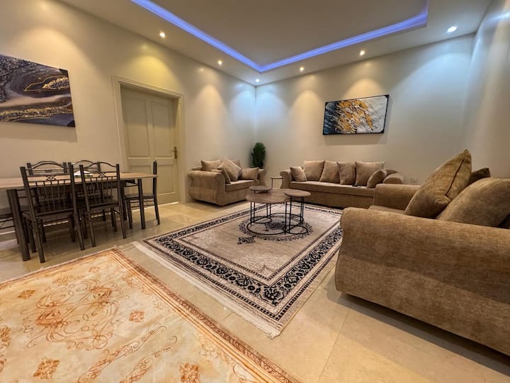Spacious And Elegant Apartment - Medina