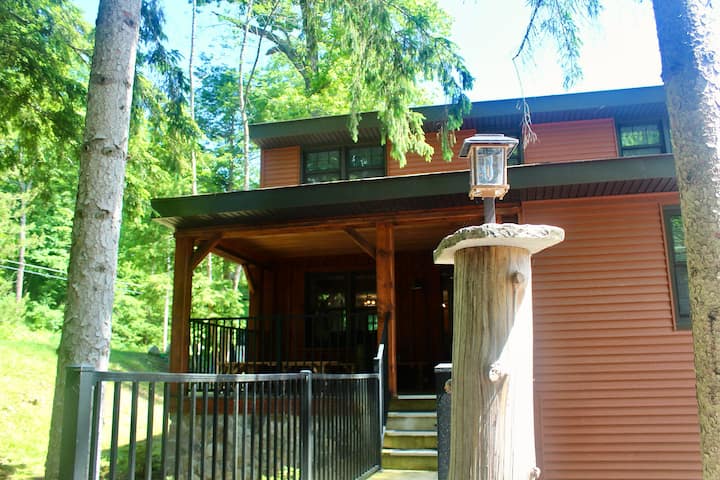 Gatehouse Villa At Blue Water Manor - Bolton Landing, NY