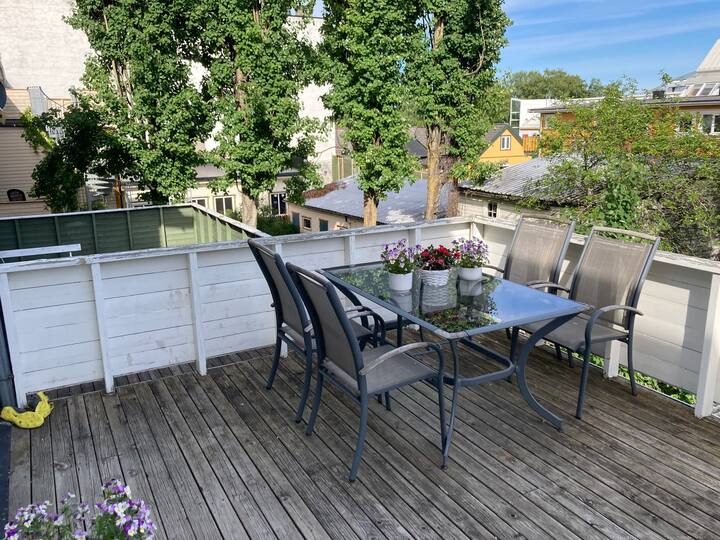 Veldig Sentral Leilighet Med 5 Soverom Og 2 Bad - Levanger