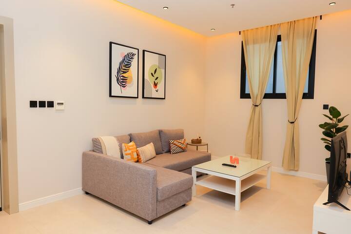 Spacious 2br & Kitchen, Near Airport,self Check-in - Riyadh King Khalid Airport (RUH)