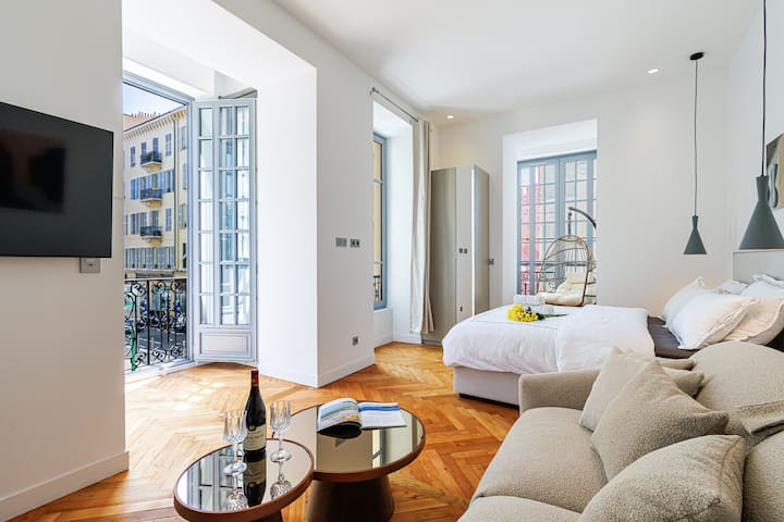 Spacious Flat - Well Decorated! - ibis Nice Aéroport Promenade des Anglais