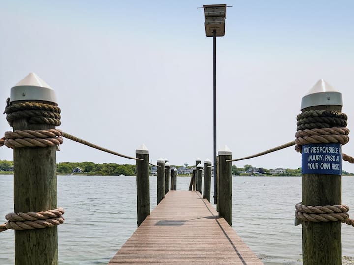 Charming 3-bedroom Cottage. A Hidden Gem!. - Narragansett, RI