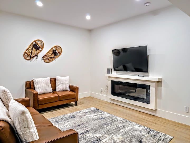 New Property | Full Kitchen | Wi-fi - Harrison Hot Springs