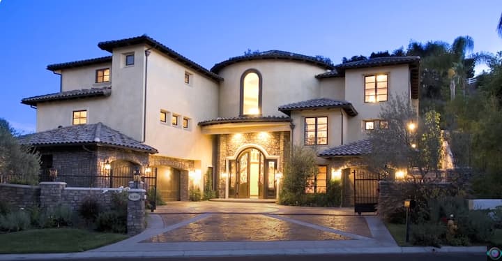 Suburban Coto Mansion - Rancho Santa Margarita, CA