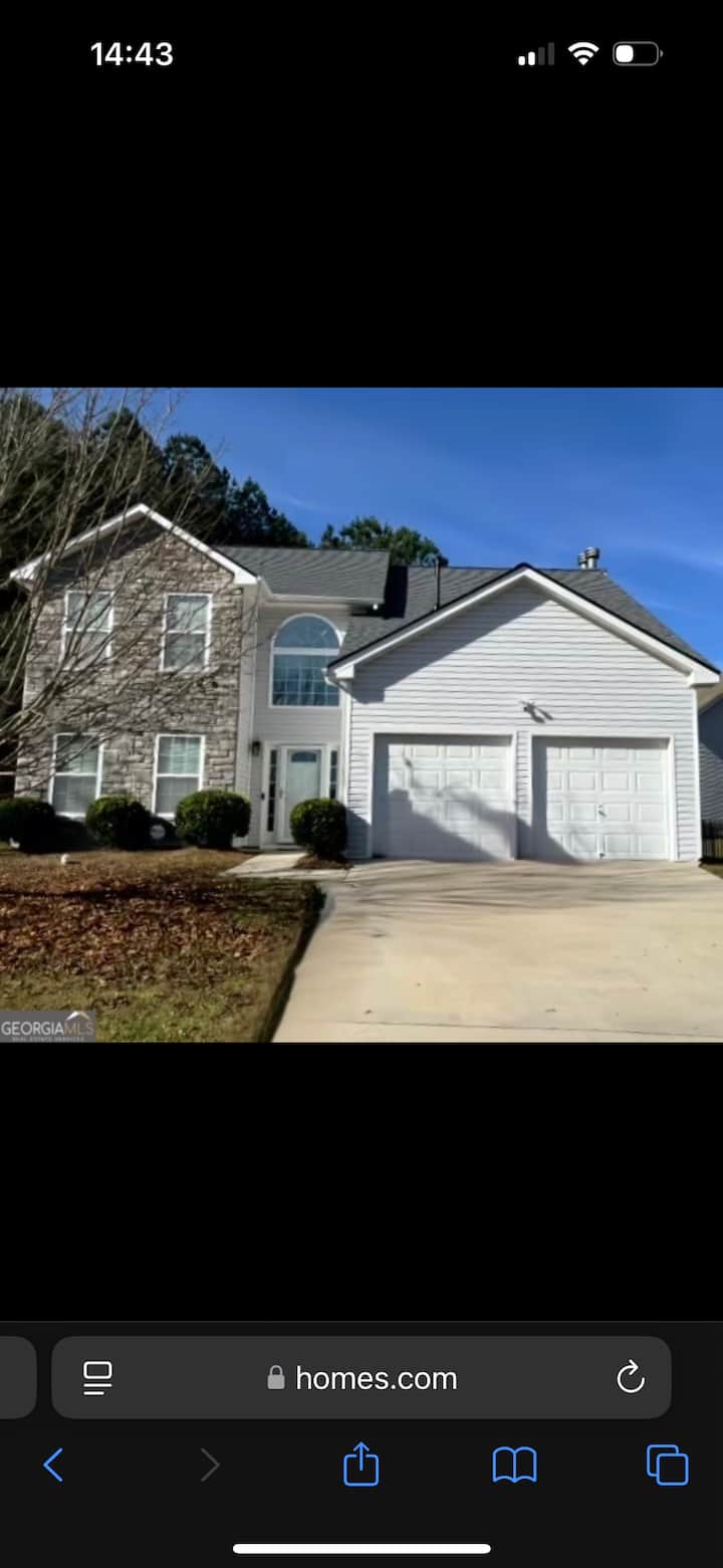 Nice Peaceful Place - Fairburn, GA