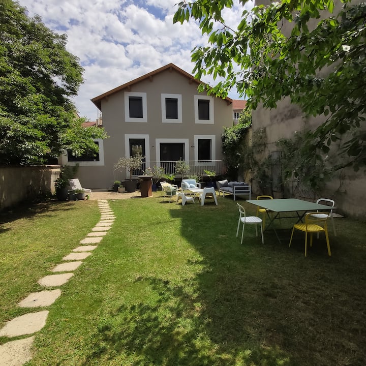 Maison Au Calme En Centre-ville - Valence