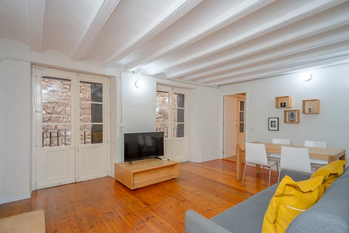 Central 3-bedroom, 2-bath Apt With Ac In El Born - Barcelona