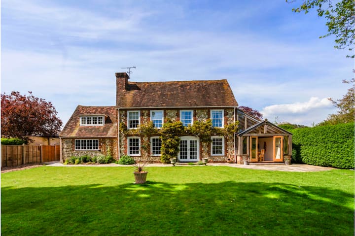 Farthingale House - Chichester