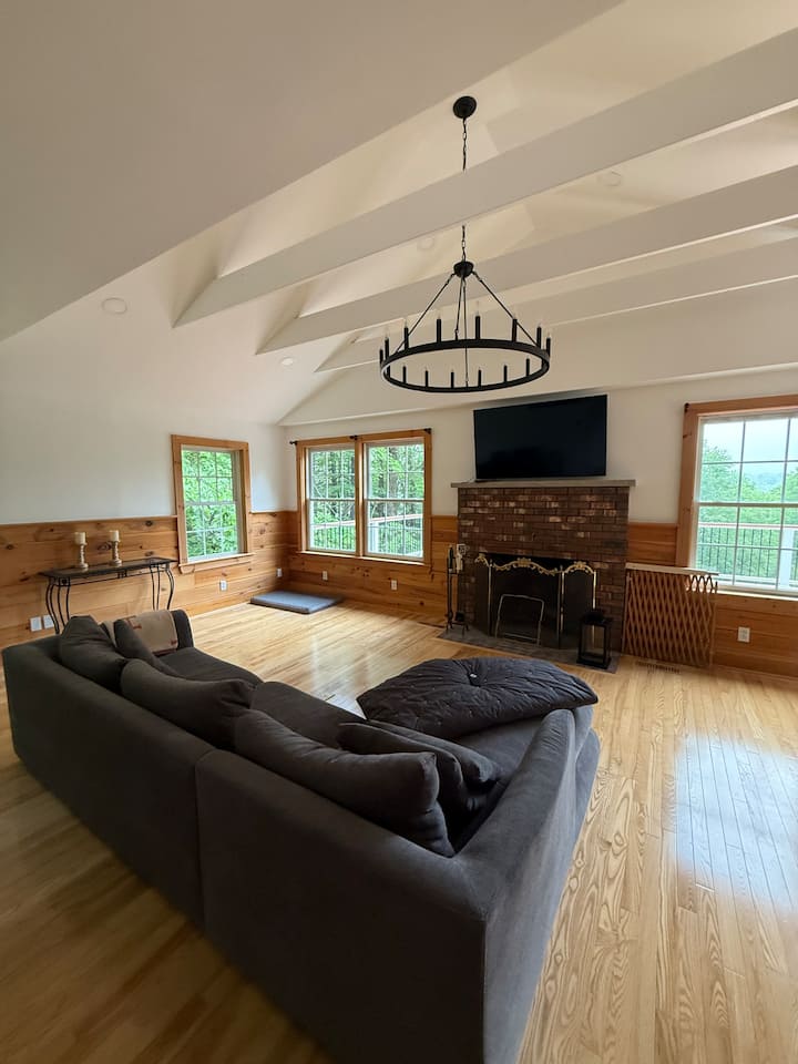 3br Modern Vt Cabin W/ Mt. Views - Woodstock, VT