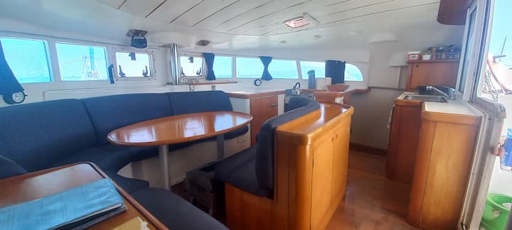 Catamaran 4 Cabines Doubles. - Tahiti