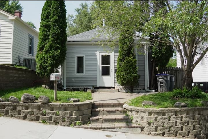 Cottage - Retreat & Private - Council Bluffs, IA