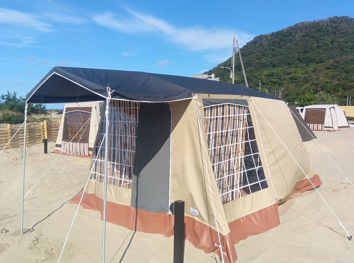Modern Lodge Tent: Raccoon 5 - 岩美町