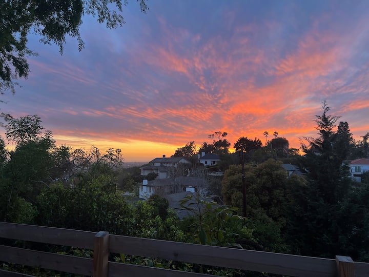 Studio In The Hills With Views! - Orange County, CA