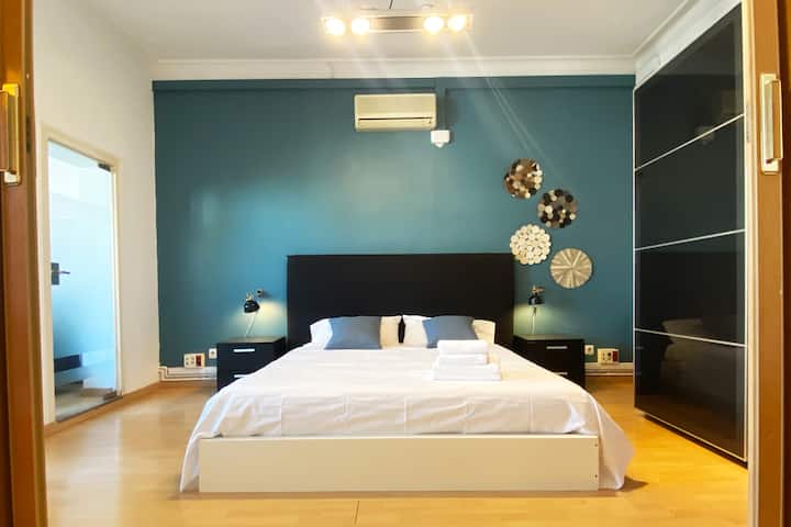 Huge@rambla: Bright & Comfy. Perfect Location - Barcelona
