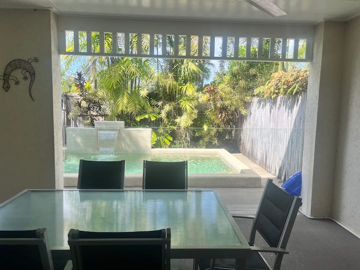 2 Br Villa With Private Pool - Palm Cove
