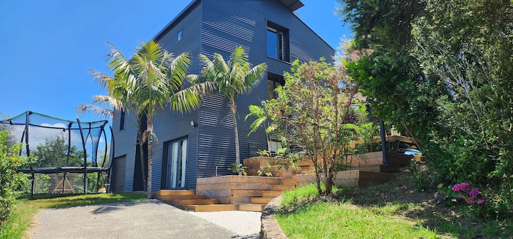Waiheke- Sleeps 9+ With Spa Pool - Waiheke Island