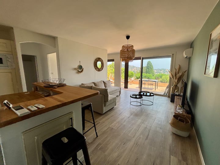 Charmant Appartement Vue Mer - Le Lavandou