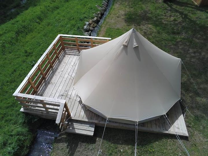 Camping Insolite "Au Son Du Ruisseau" - Eymoutiers