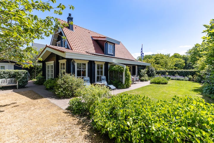 Houten Familiehuis In Domburg - Zoutelande