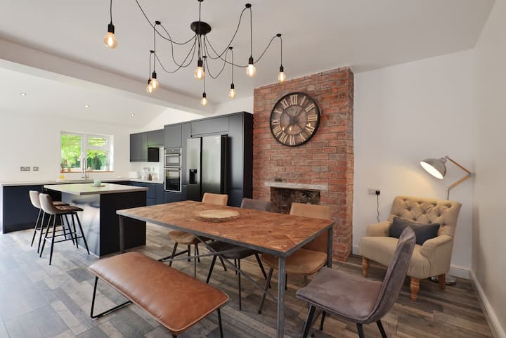 Big 3br I Central I Pets Welcome - Hereford