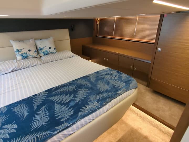 Luxury Boat In Cádiz - El Puerto de Santa María
