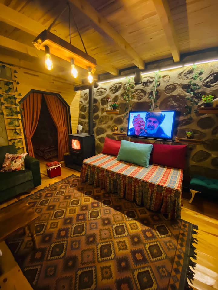 Taş Ev  1+1 ( Jakuzili ) - Çamburnu