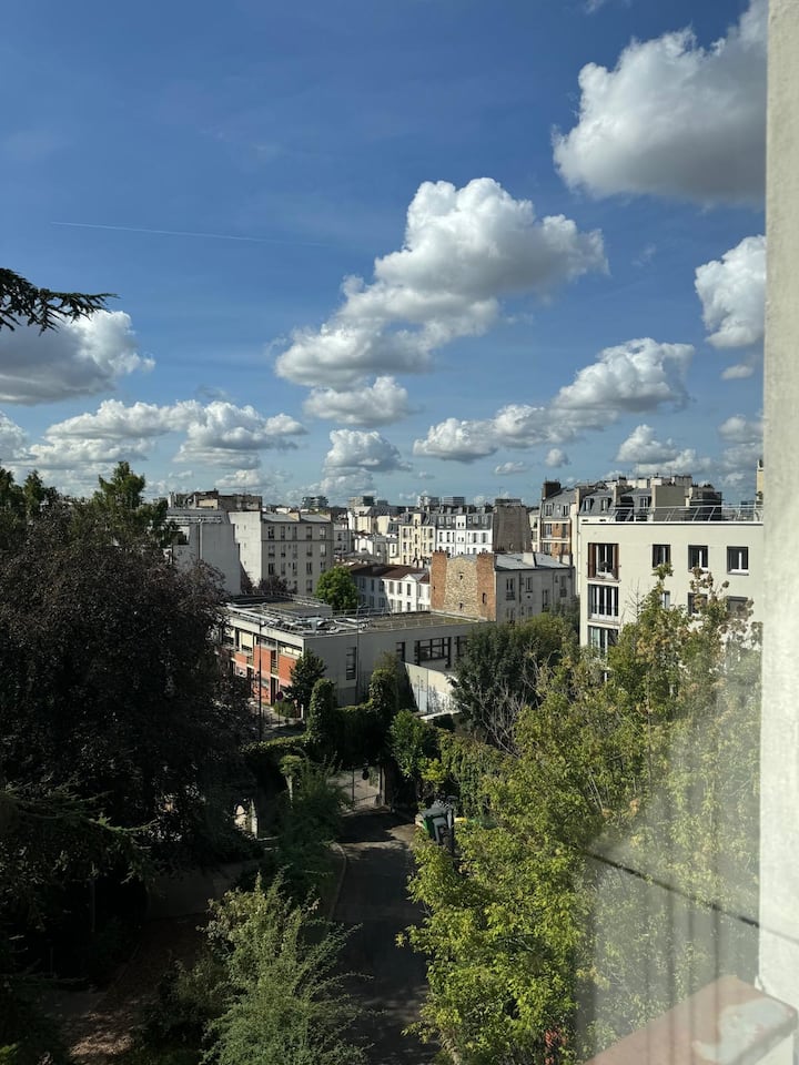 Very Calm And Bright Flat - Brochant - Paris