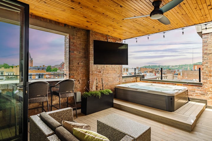 Lux Penthouse | Hot Tub | Rooftop Patio | Otr - Covington, KY