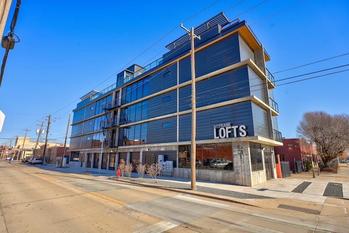 Downtown Okc Views. High End 2br - Oklahoma City, OK