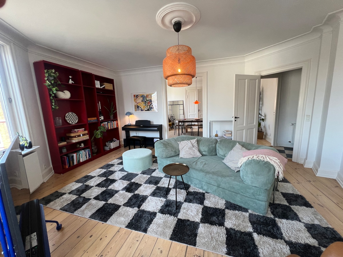 Bright Nørrebro Flat w/ Hosts - Apartments for Rent in Copenhagen ...