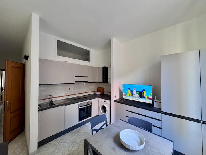 Appartamento In Centro Storico Orange Home - Levanto