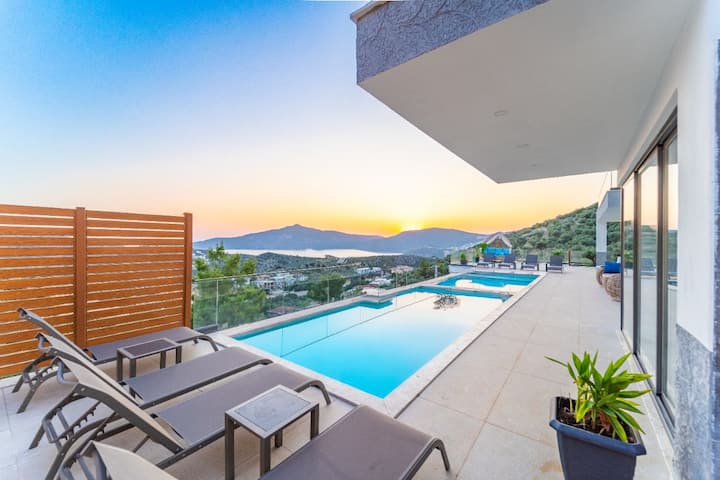 Kalkan'da 4+1 10 Kişilik Villa Sona - Kalkan