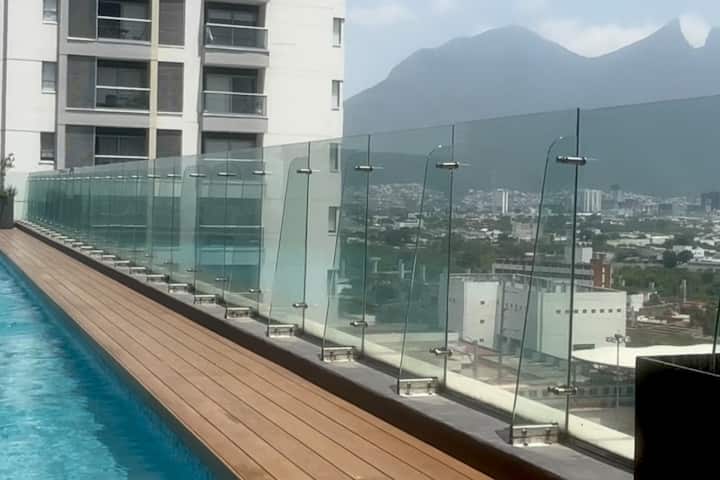 New Apt In Paseo Santa Lucia! - Monterrey