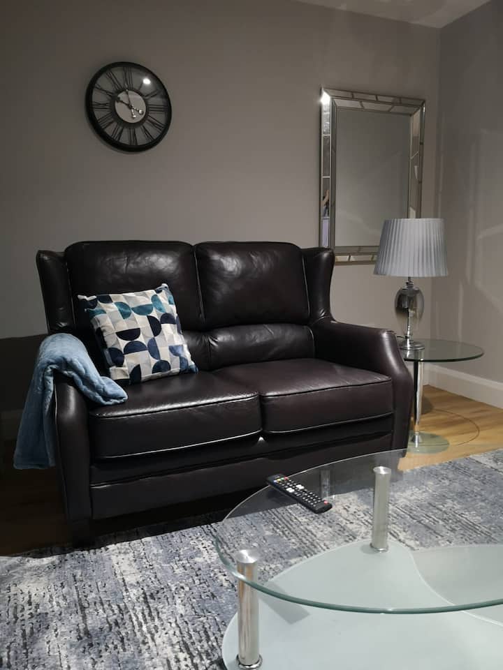 Town Centre Beautiful Apartment - Ennis