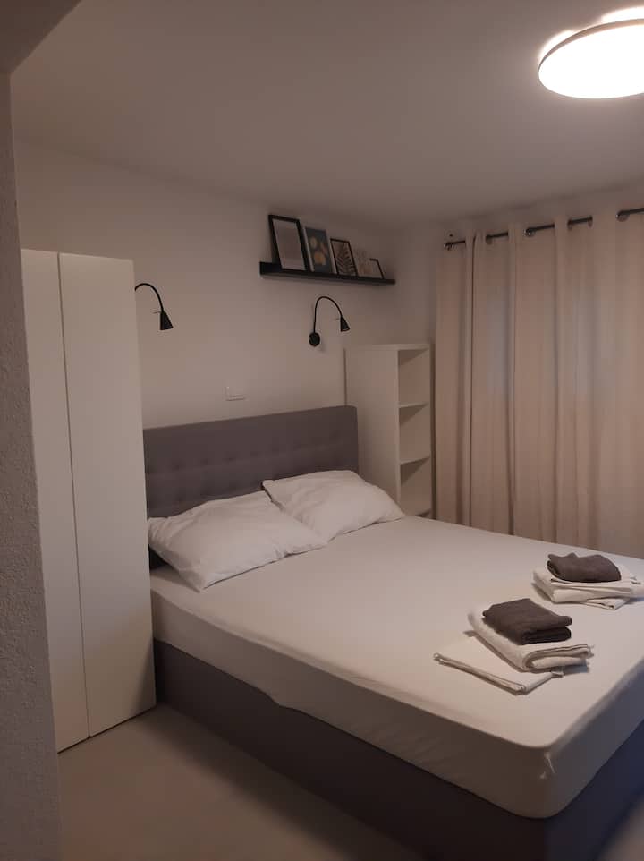 Studio Apartman Nona 2 - Zengg