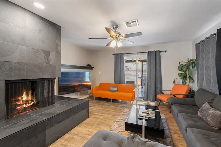 Modern Midtown Home (Unit A) - Phoenix, AZ