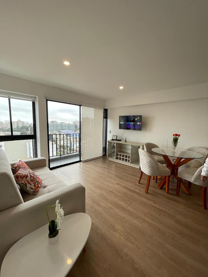 Departamento Moderno C/cochera - Lima