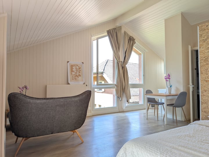 Bouveret Bay - The Attic - Vevey
