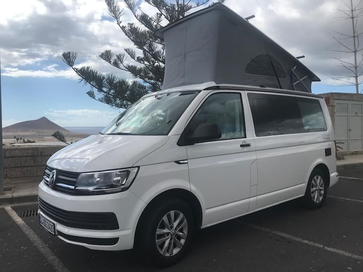Surf-fam Campingbus - El Médano