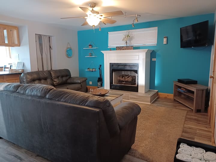 Alexander's Landing Celeb Suite - Indiana (State)