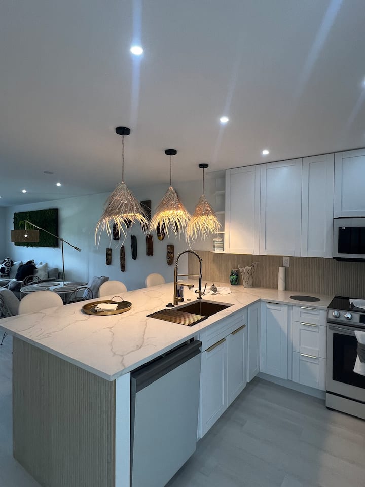 Brand New Saddlebrook Apartment! - Wesley Chapel, FL