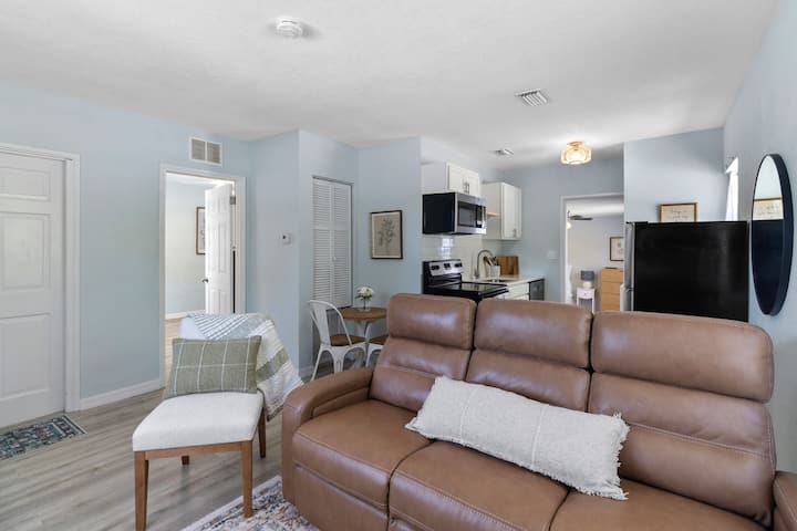 Merritt Island Retreat | Near Cocoa Beach - Merritt Island, FL